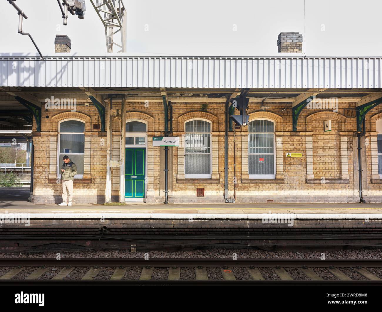 Nuneaton railway hi-res stock photography and images - Alamy