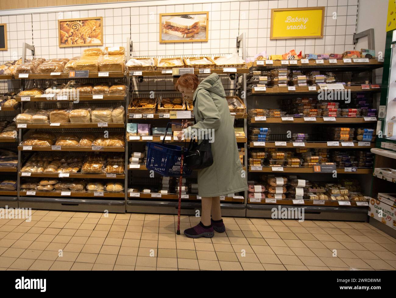 Loaf bakery hi-res stock photography and images - Alamy