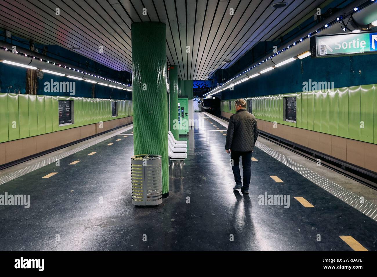 France transport rail passenger vehicle french public public ...