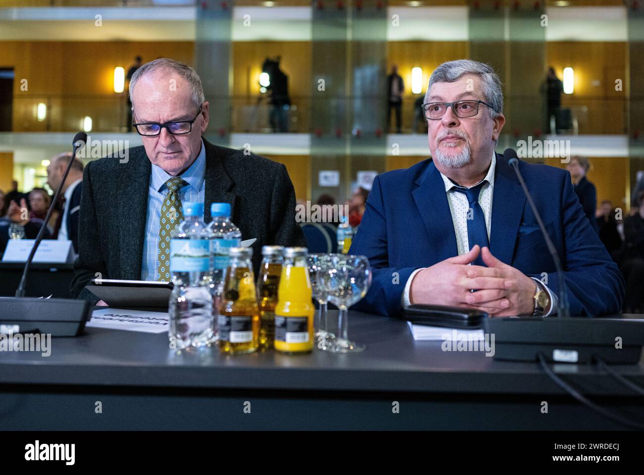 12 March 2024, North Rhine-Westphalia, Münster: Roman Reusch (left, AfD ...