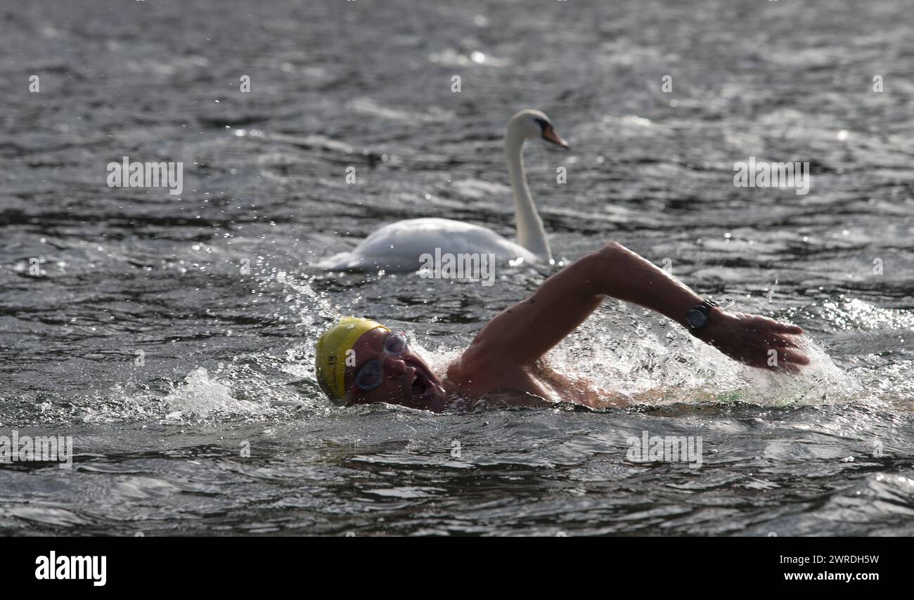 Tail winds hi-res stock photography and images - Alamy