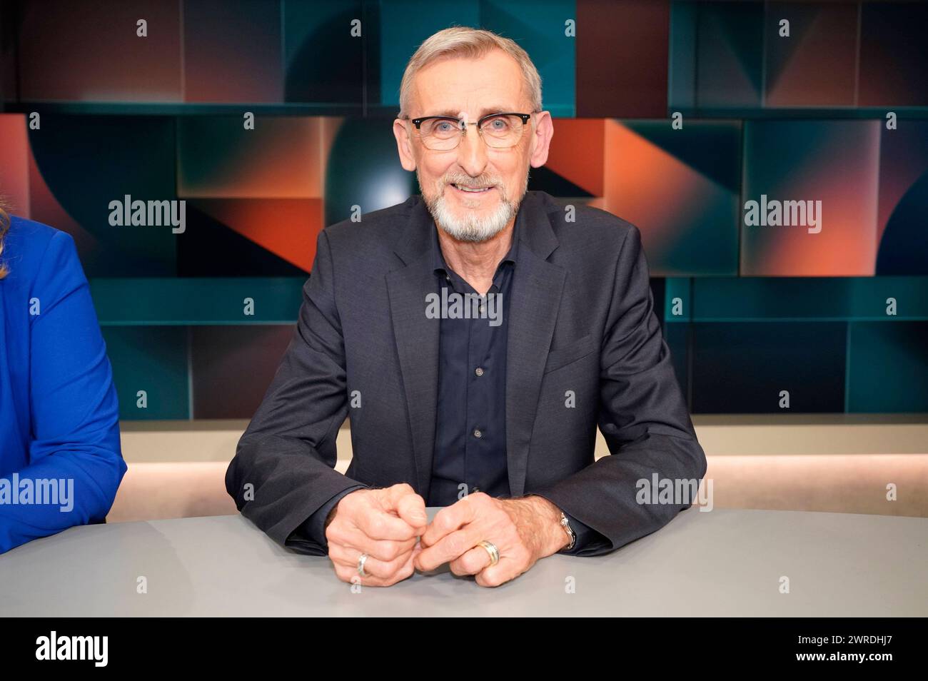 Armin Schuster in der ARD-Talkshow hart aber fair im Studio Adlershof ...