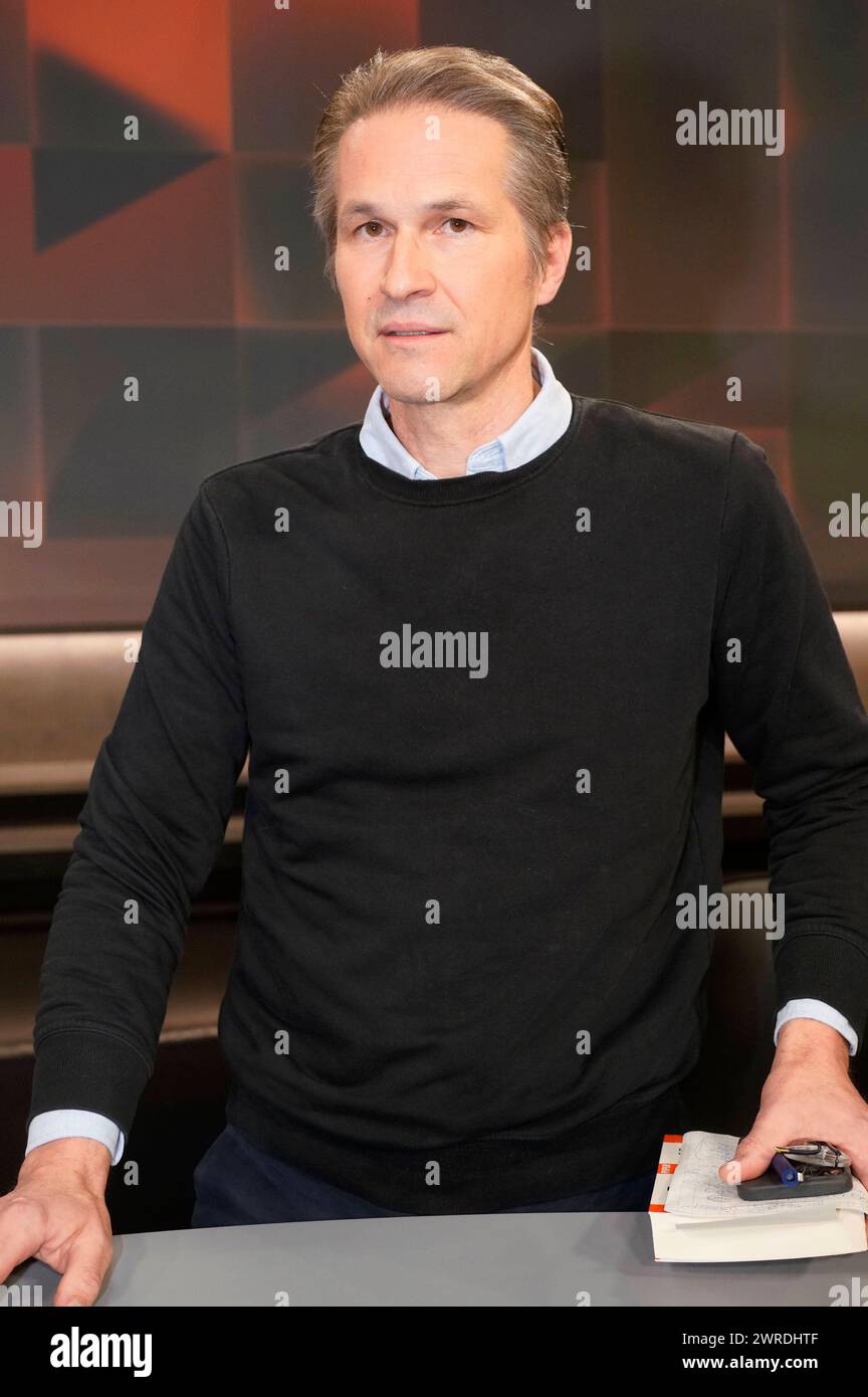 Gerald Knaus in der ARD-Talkshow hart aber fair im Studio Adlershof ...