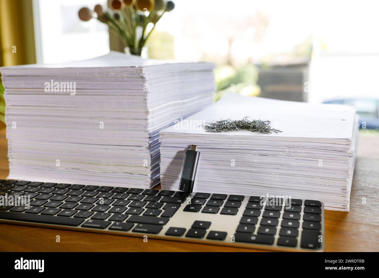 Dokumentenarchiv hi-res stock photography and images - Alamy