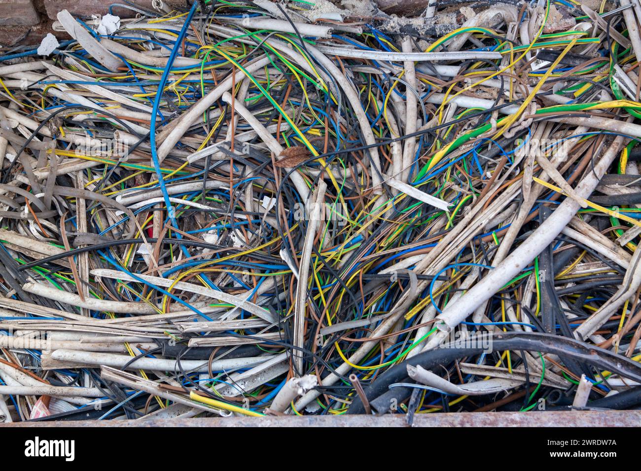 Messy cables background hi-res stock photography and images - Alamy