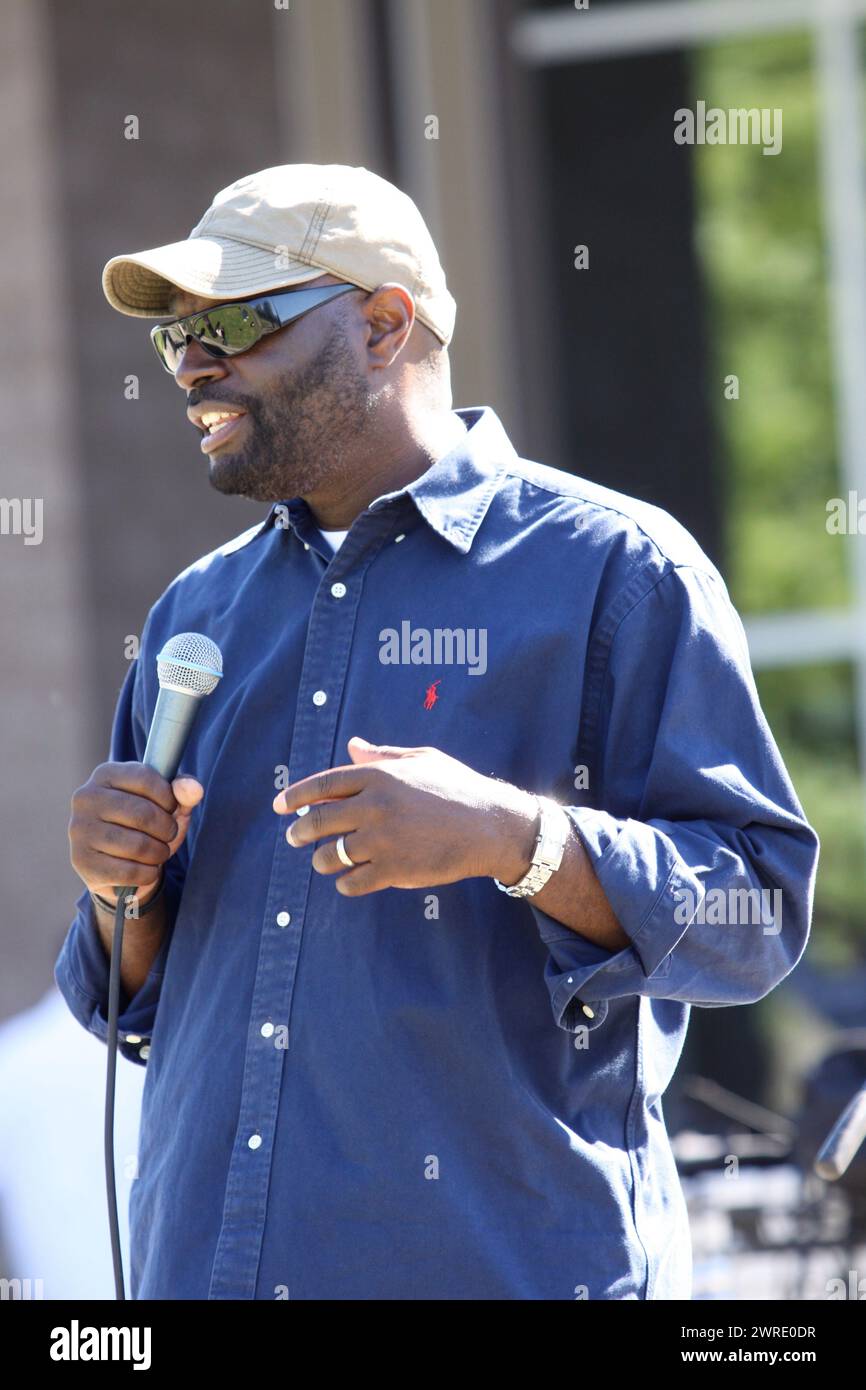Freeway Ricky Ross, giving a motivational talk at John F. Kennedy High ...