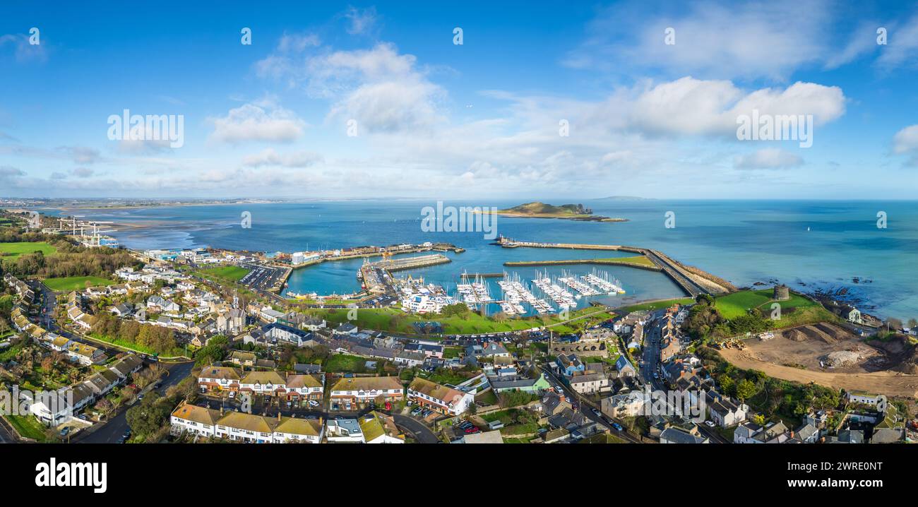 Panorama howth harbour facing hi-res stock photography and images - Alamy