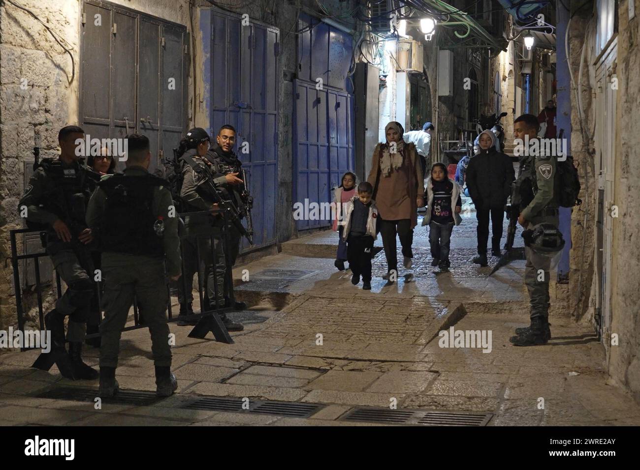 Members of the Israeli security forces stand guard in Jerusalem's ...