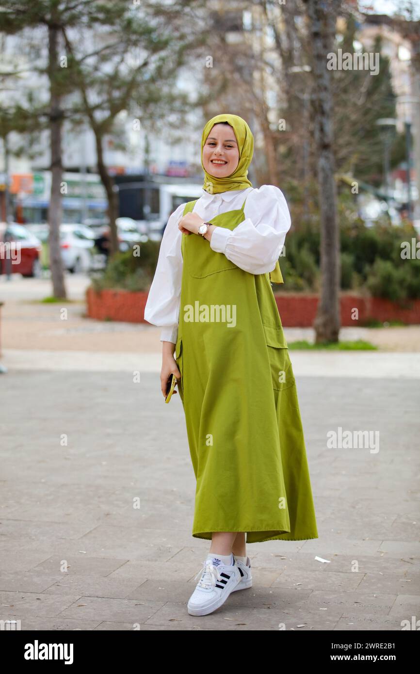 Turkish girls hi-res stock photography and images - Alamy
