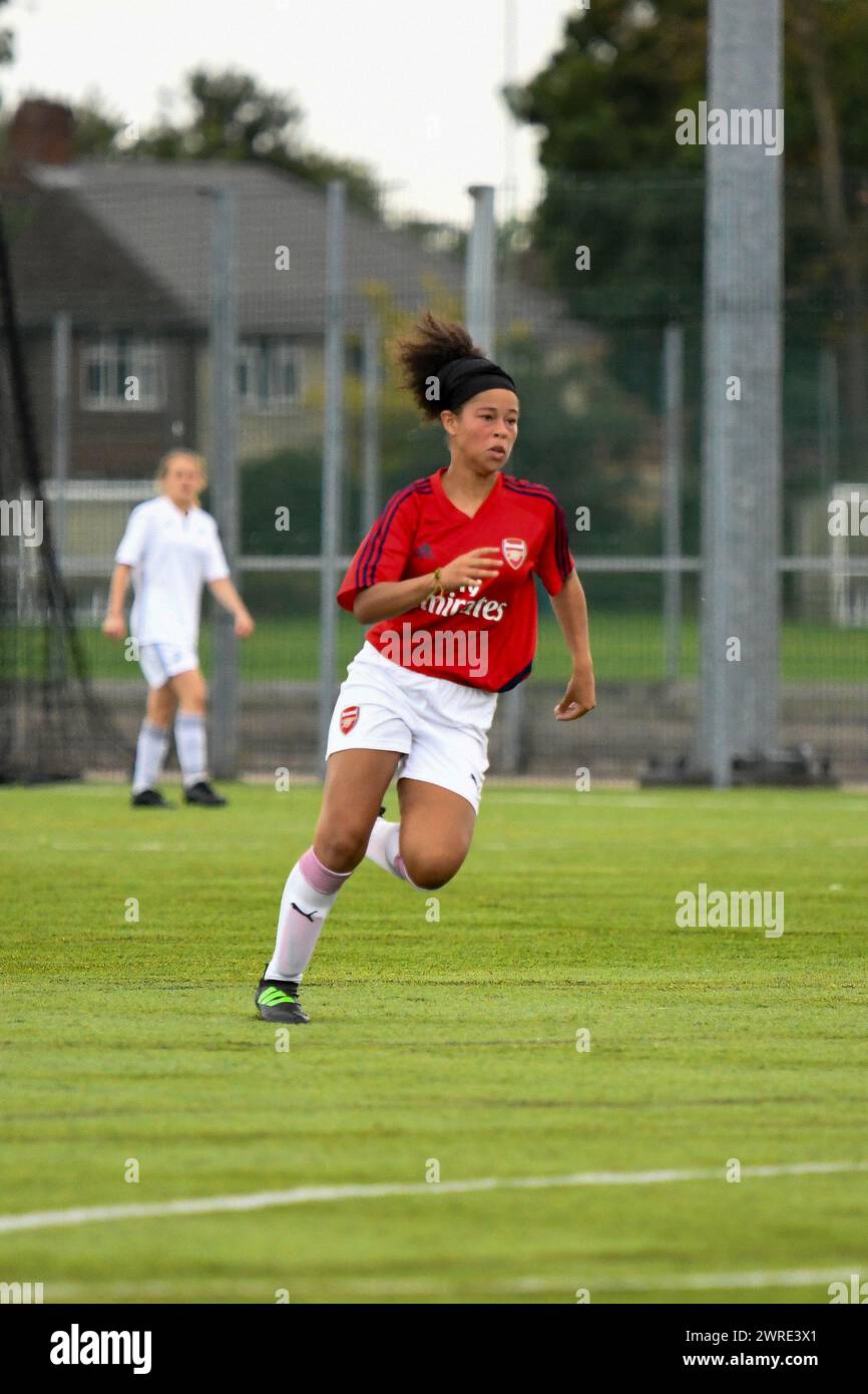 University hertfordshire football hi-res stock photography and images ...