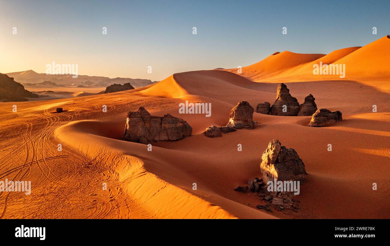 Landscape of the Red Tadrart in the Sahara Desert, Algeria. Rock ...