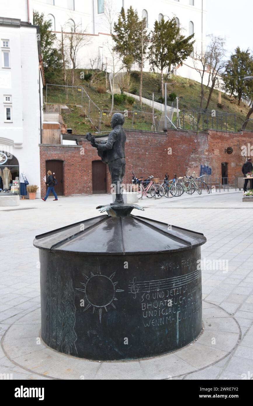 Roider Jackl Gstanzlsaenger Brunnen Freising 11.03.2024 Freising ...