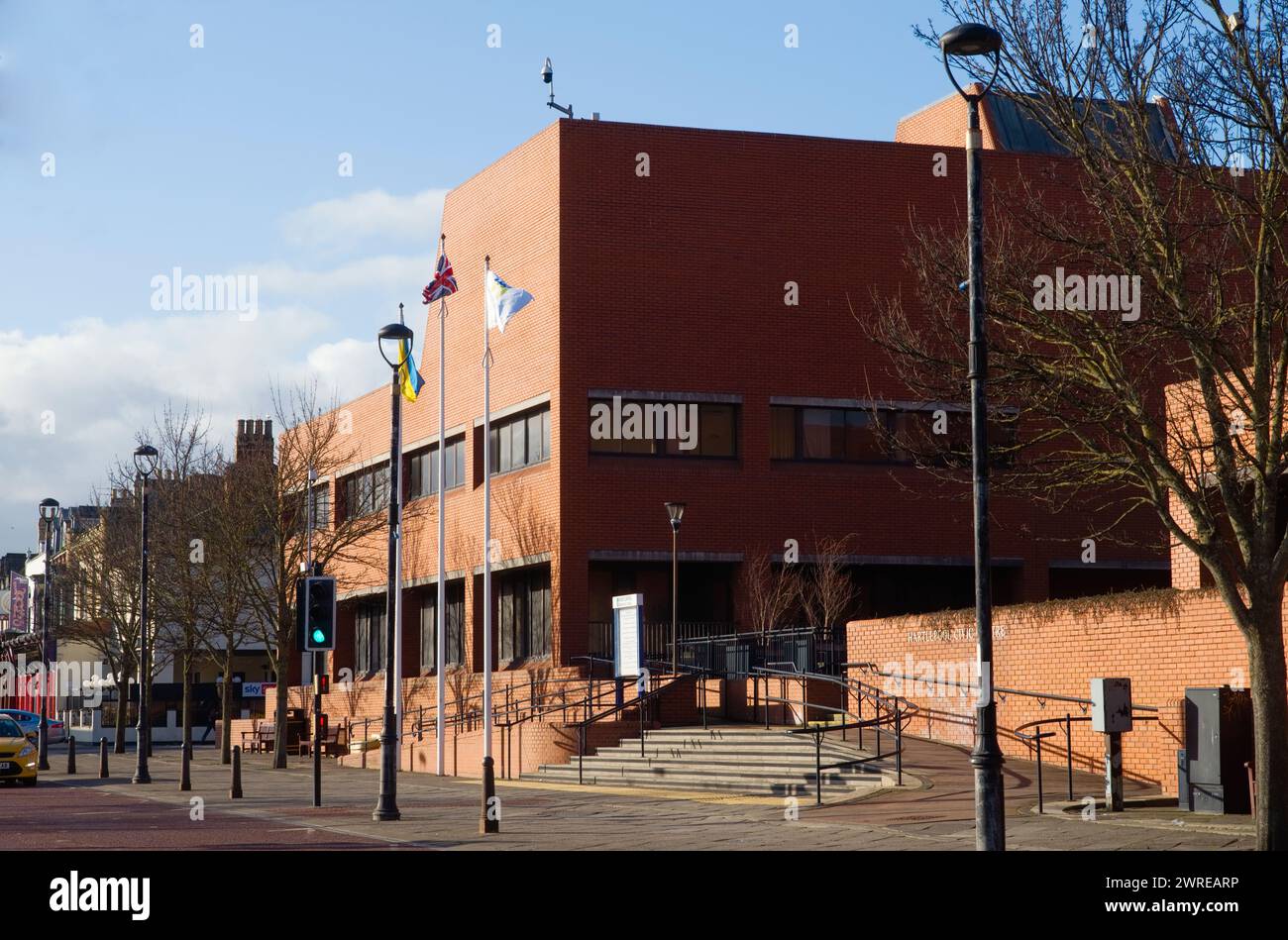 The centre building hi-res stock photography and images - Alamy