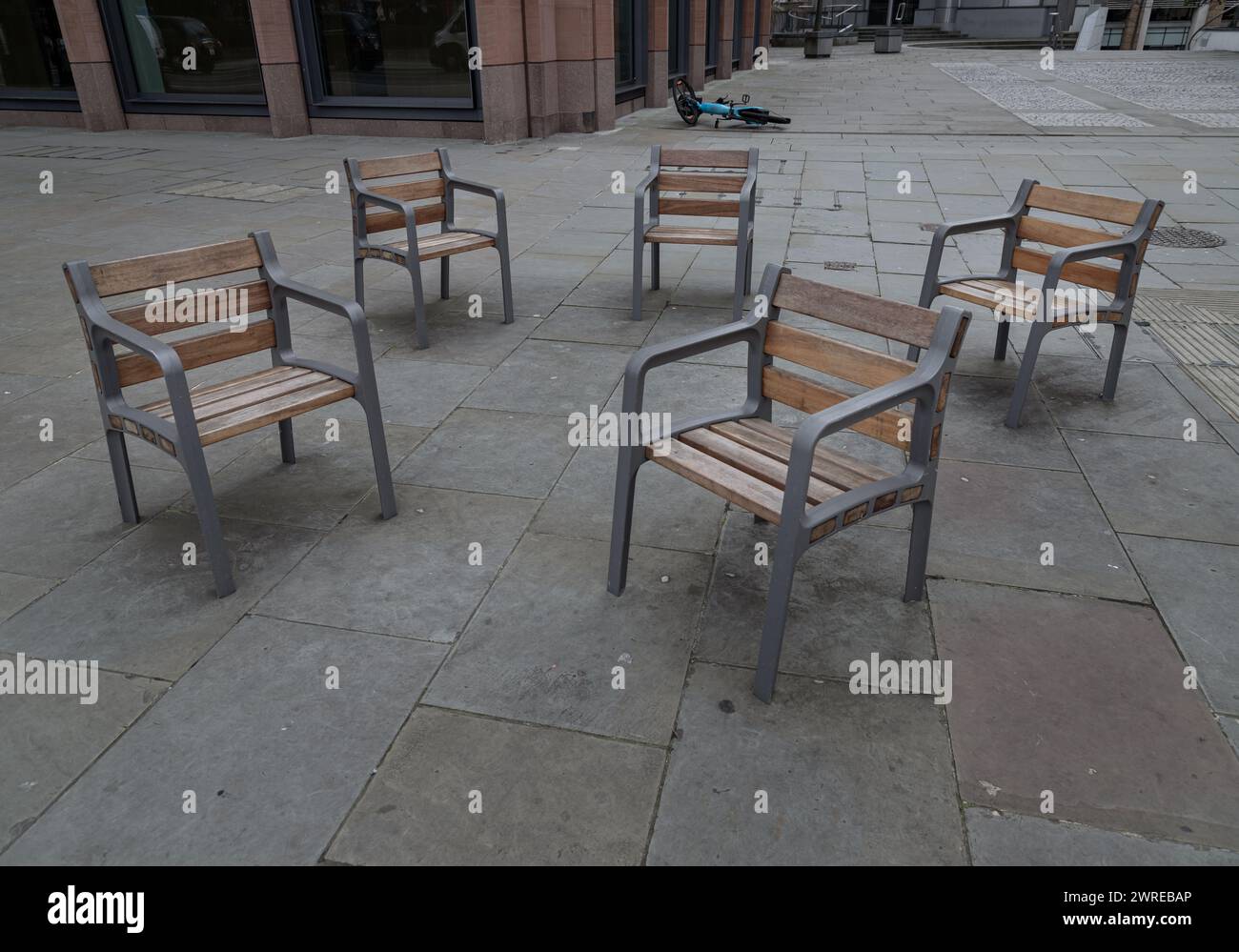 Comfortably sit hi-res stock photography and images - Alamy