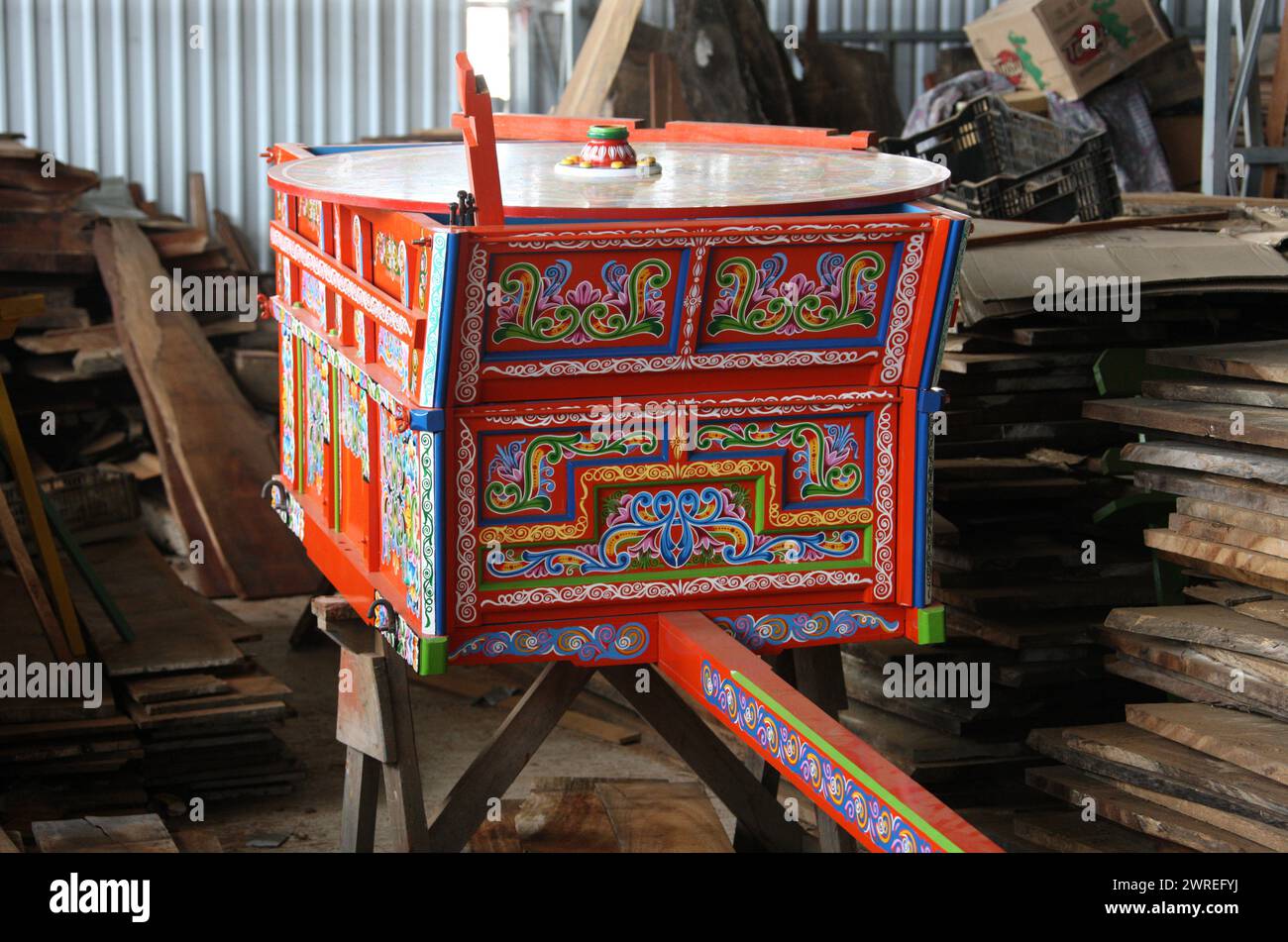 Ox cart, Sarchi, Central Highlands, Costa Rica. Sarchi is a city in ...