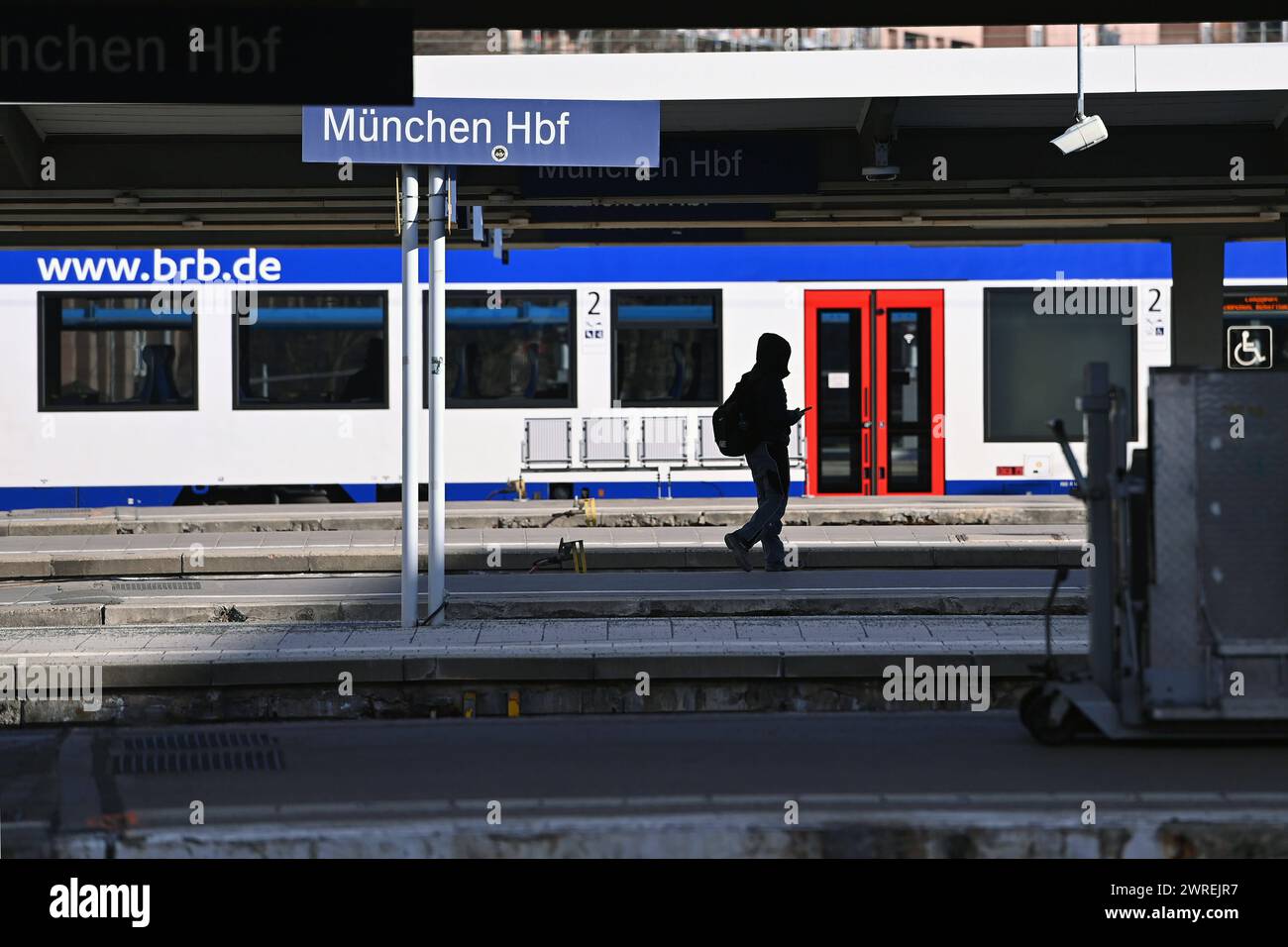 Streik der GDL am 12.03.2024 am Hauptbahnhof in Muenchen. Leere ...
