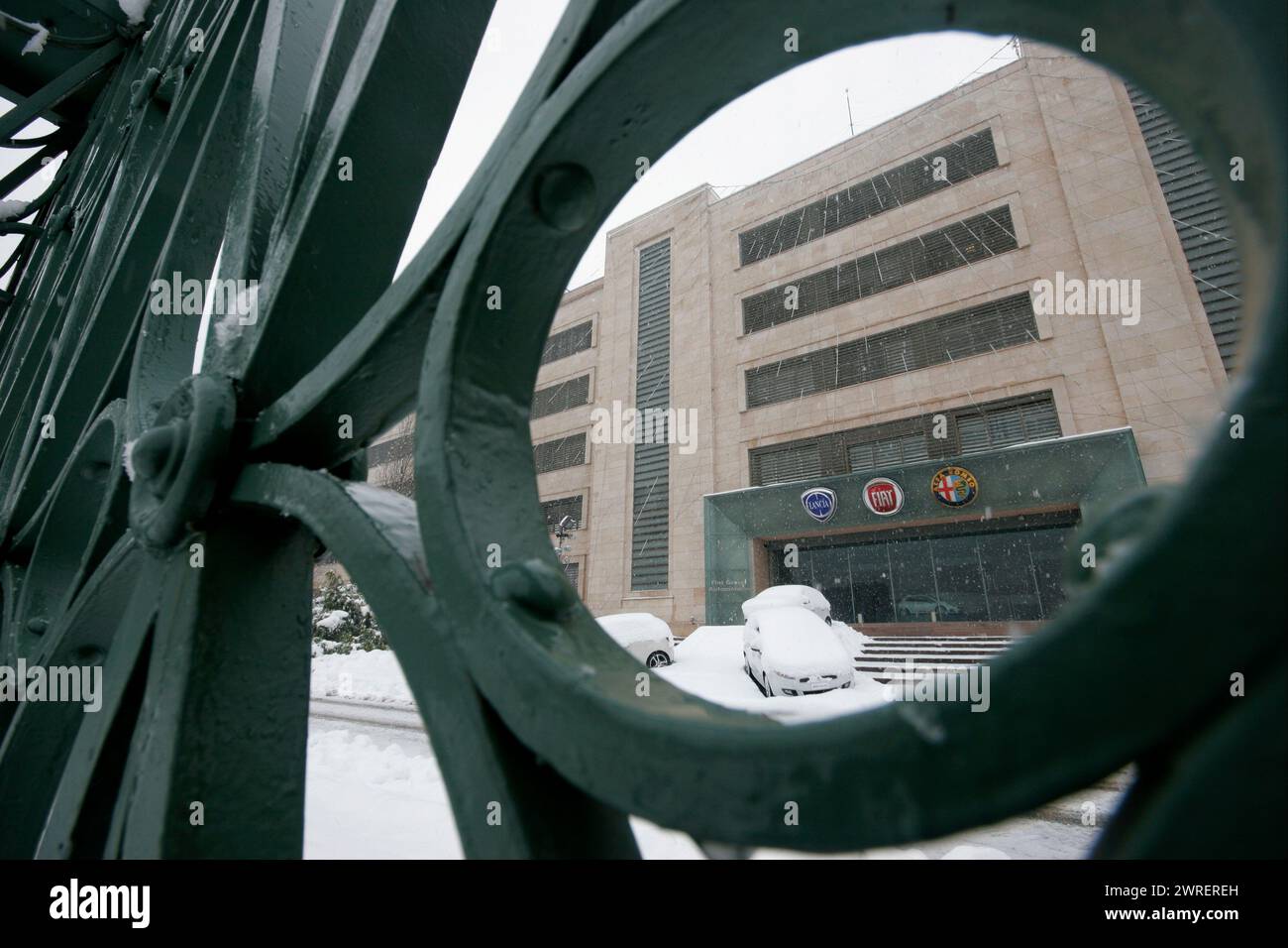 Stellantis building hi-res stock photography and images - Alamy