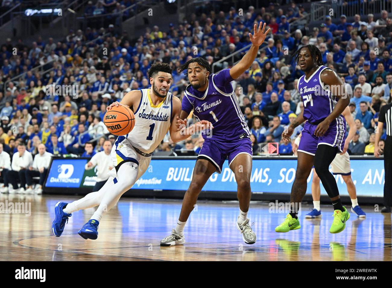 Sioux Falls, USA. 11th Mar, 2024. South Dakota State Jackrabbits guard ...