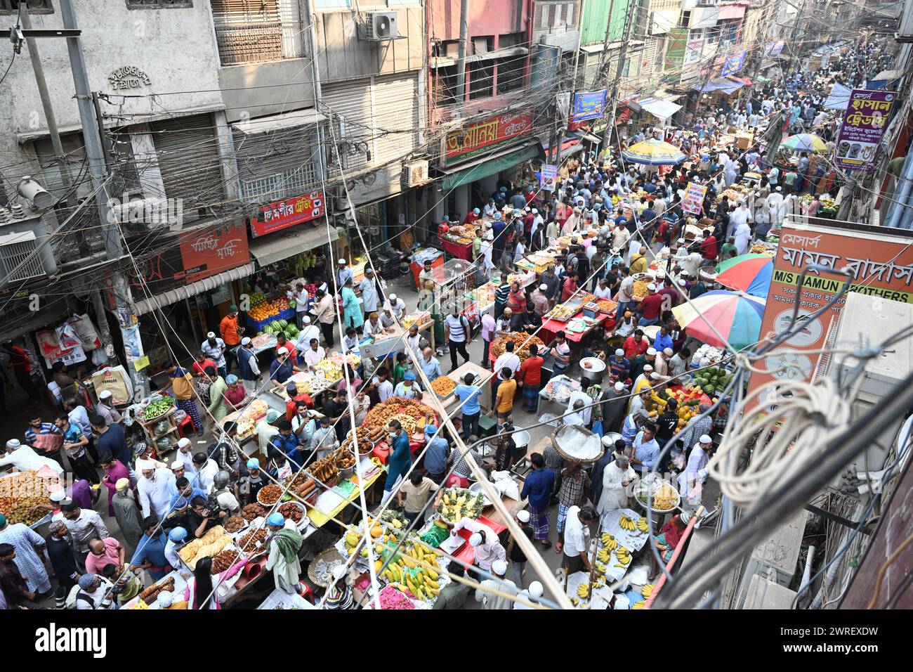Street vendor sells iftar foods for breaking the daytime fast of holy ...