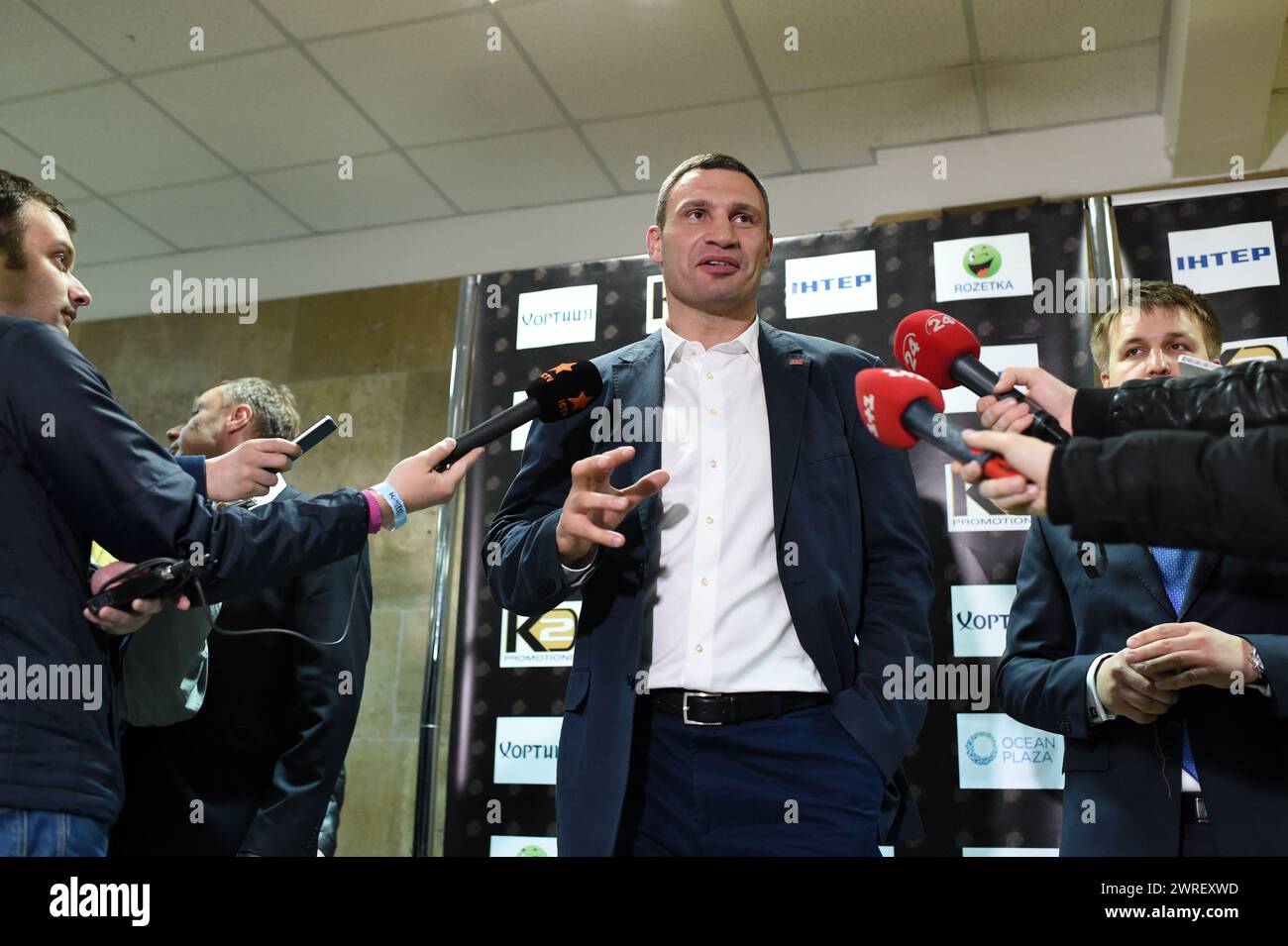 Boxing fight for WBO Inter-Continental cruiserweight title Stock Photo ...