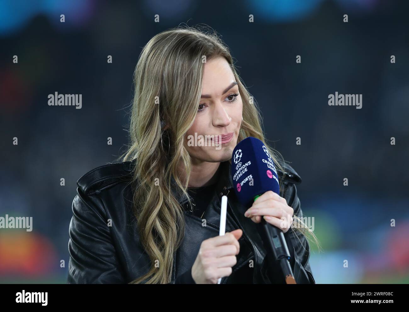 Tnt sports television hi-res stock photography and images - Alamy