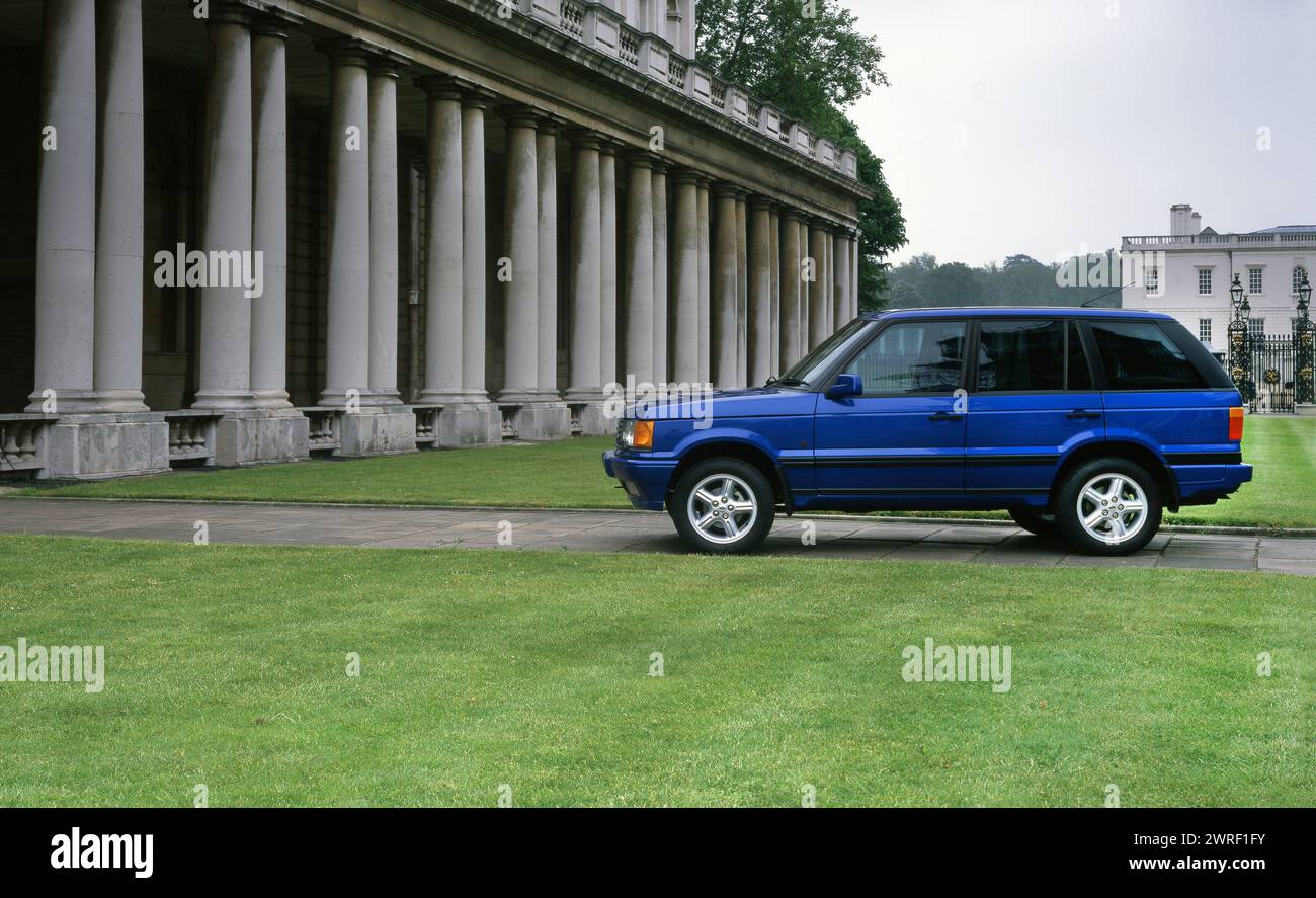 Range rover mk2 hi-res stock photography and images - Alamy