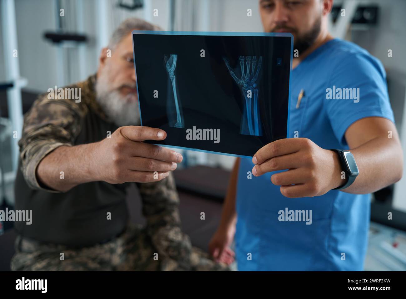 Massage therapy in military hospital hi-res stock photography and ...