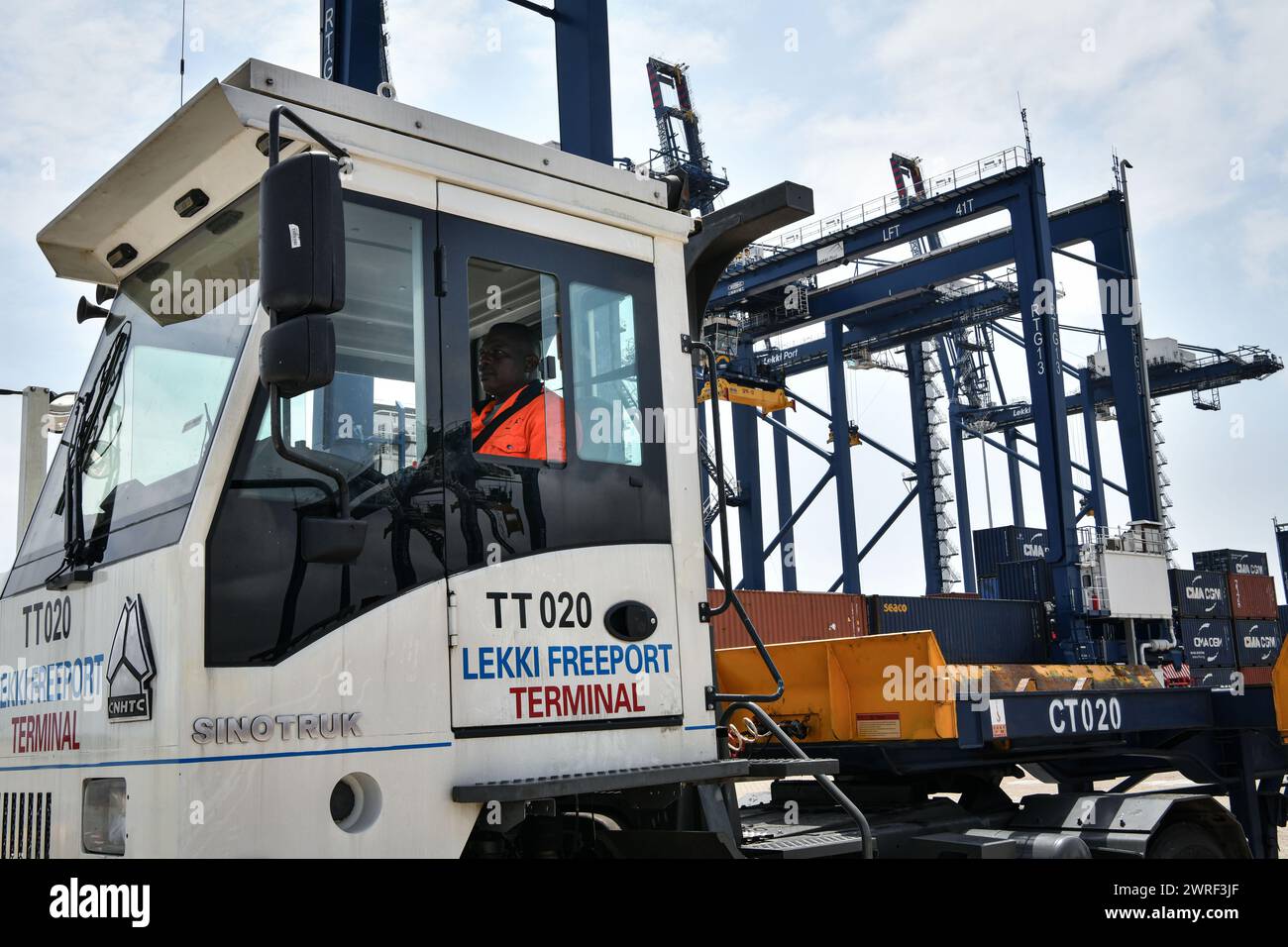 Lagos port containers hi-res stock photography and images - Alamy