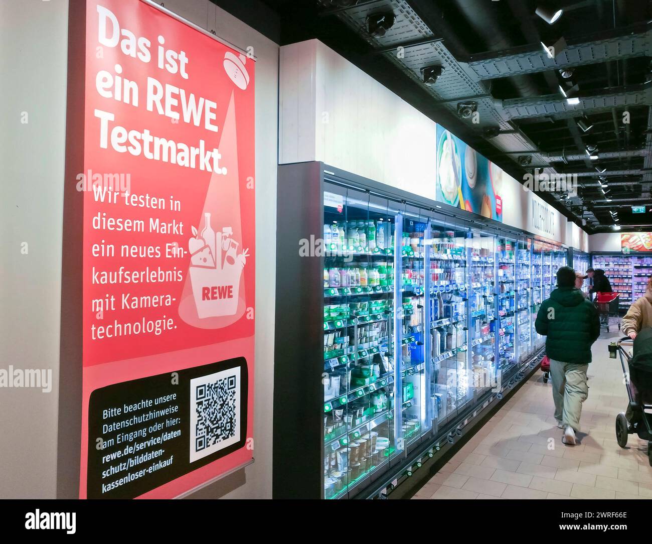 REWE Testmarkt mit Kameratechnologie 20240312ad850 REWE Pick&Go ...