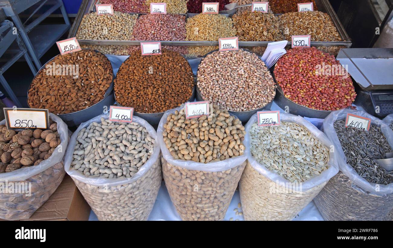 Shelled almond nuts farmers hi-res stock photography and images - Alamy
