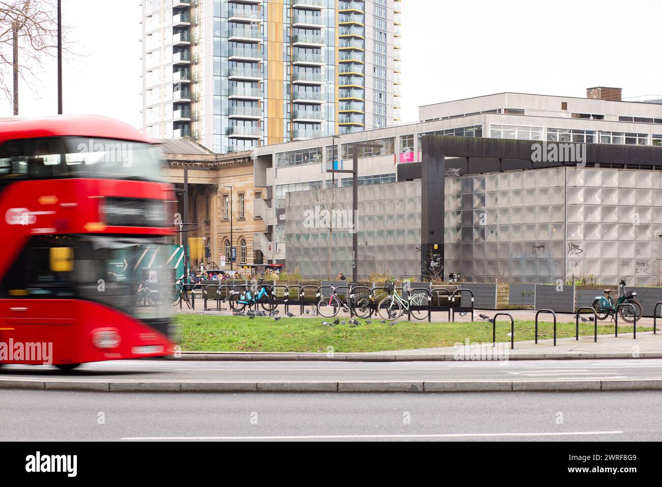 The Michael Faraday Memorial, Elephant and Castle, London Stock Photo ...