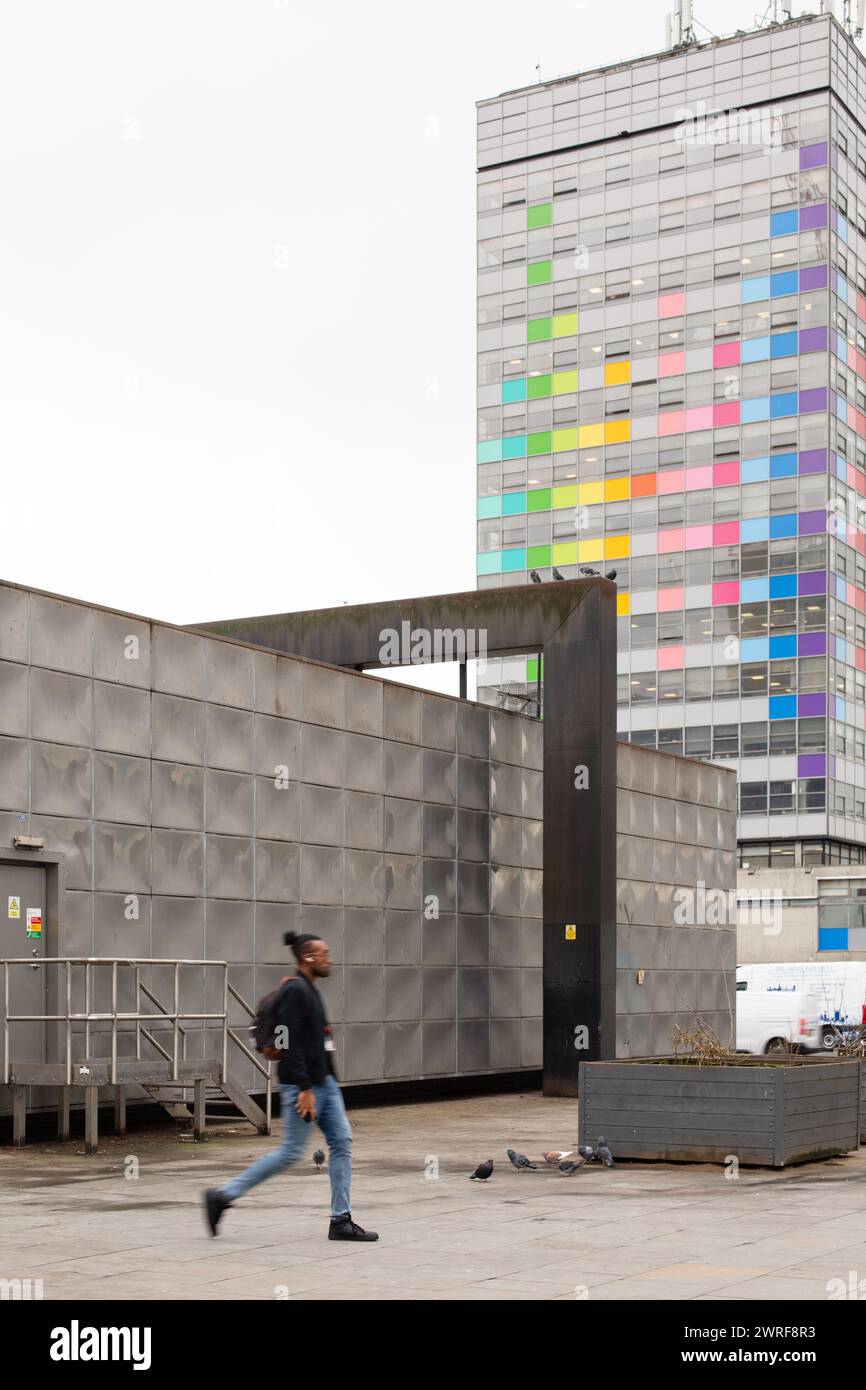 The Michael Faraday Memorial, Elephant and Castle, London Stock Photo ...