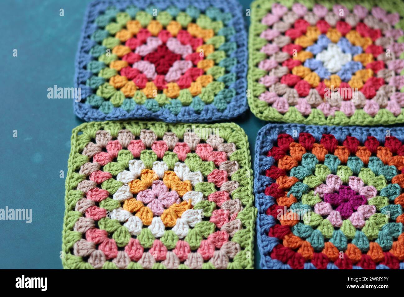 Mandala tutorial hi-res stock photography and images - Alamy