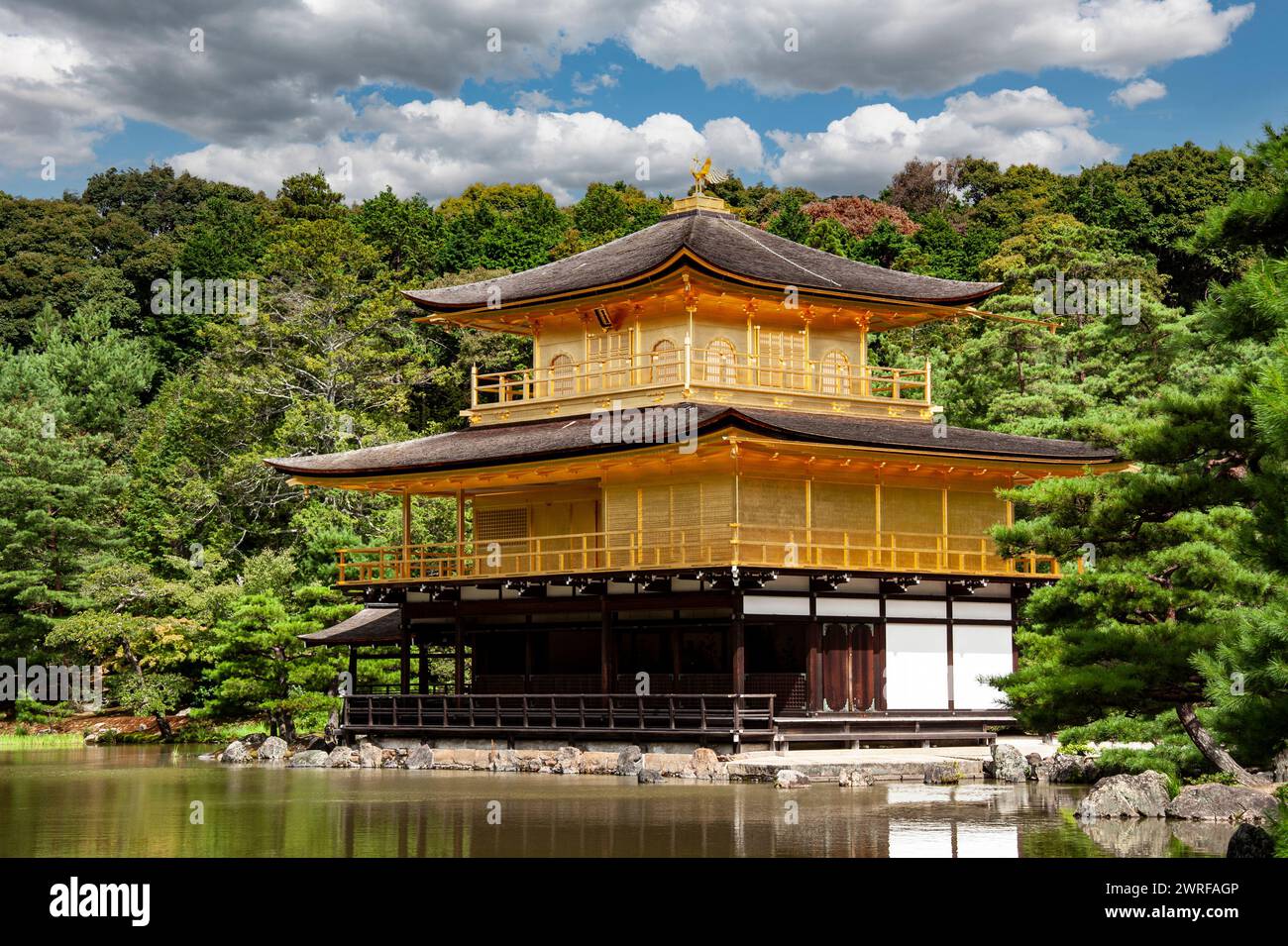 Kinkaku ji golden temple hi-res stock photography and images - Alamy