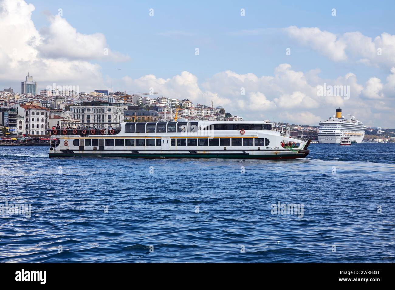 Sehir hatlari ferry company hi-res stock photography and images - Alamy