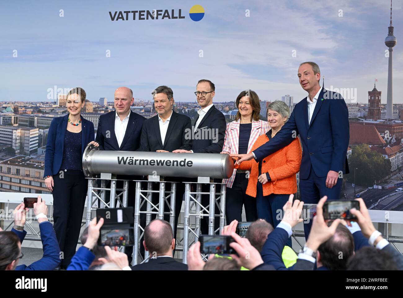 Vanessa bauch hi-res stock photography and images - Alamy