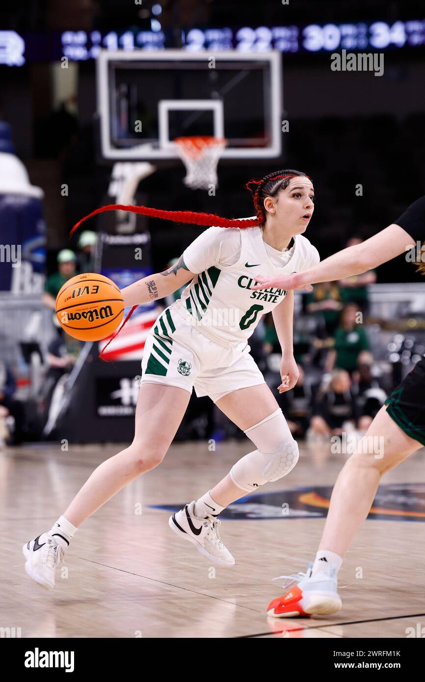 INDIANAPOLIS, IN - MARCH 12: Cleveland State Vikings guard Mickayla ...