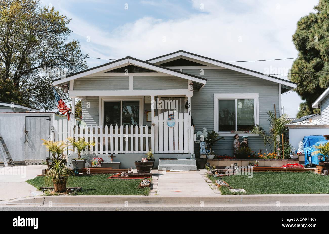 Southern California beach cottage wood frame single family residence ...