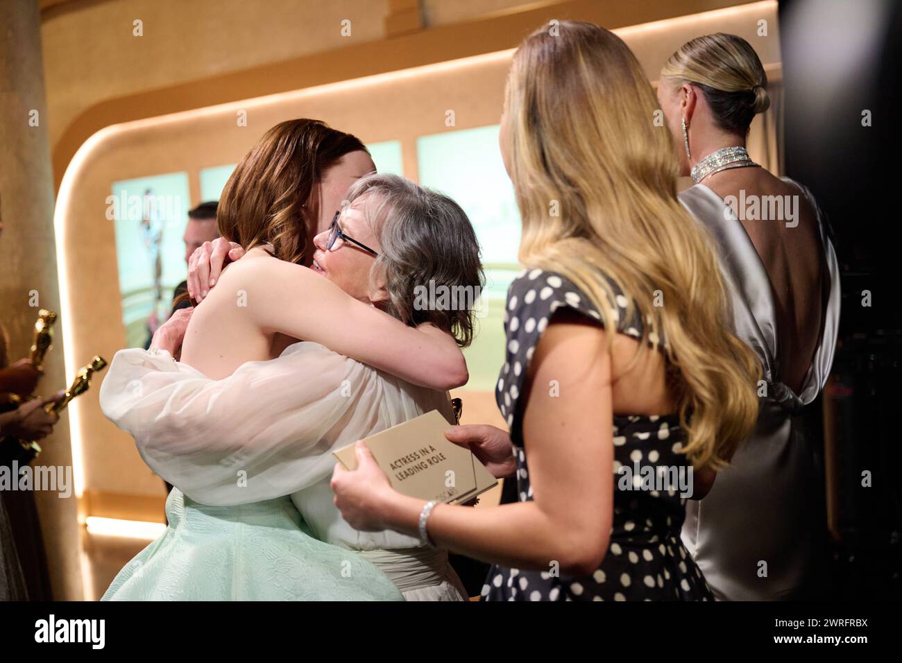 Emma stone and sally field hi-res stock photography and images - Alamy
