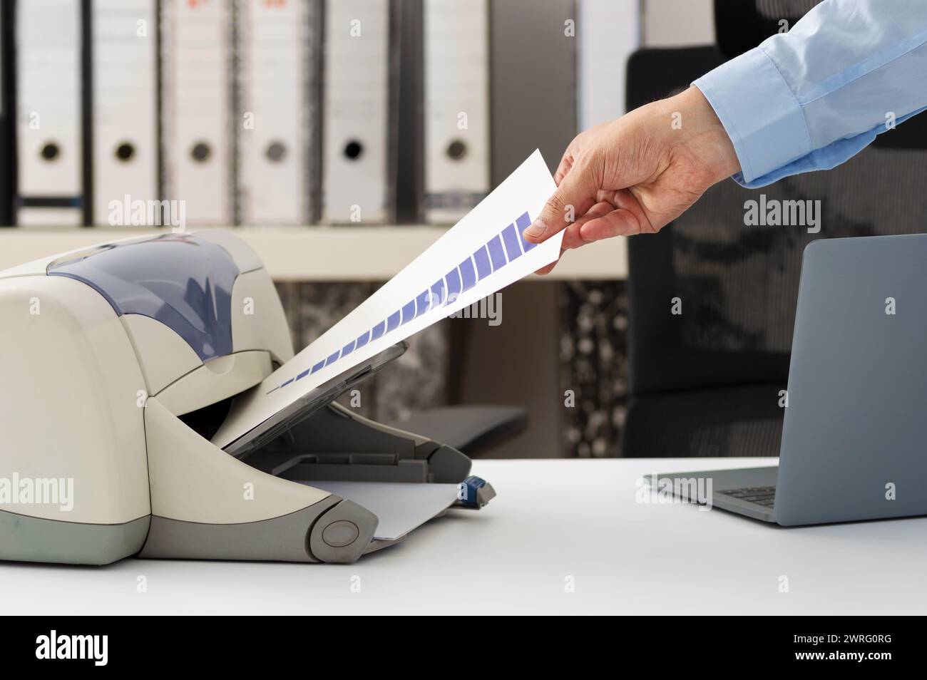 Office workplace laptop printer hi-res stock photography and images - Alamy