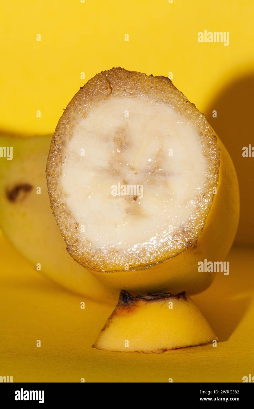 Picture of banana hi-res stock photography and images - Alamy