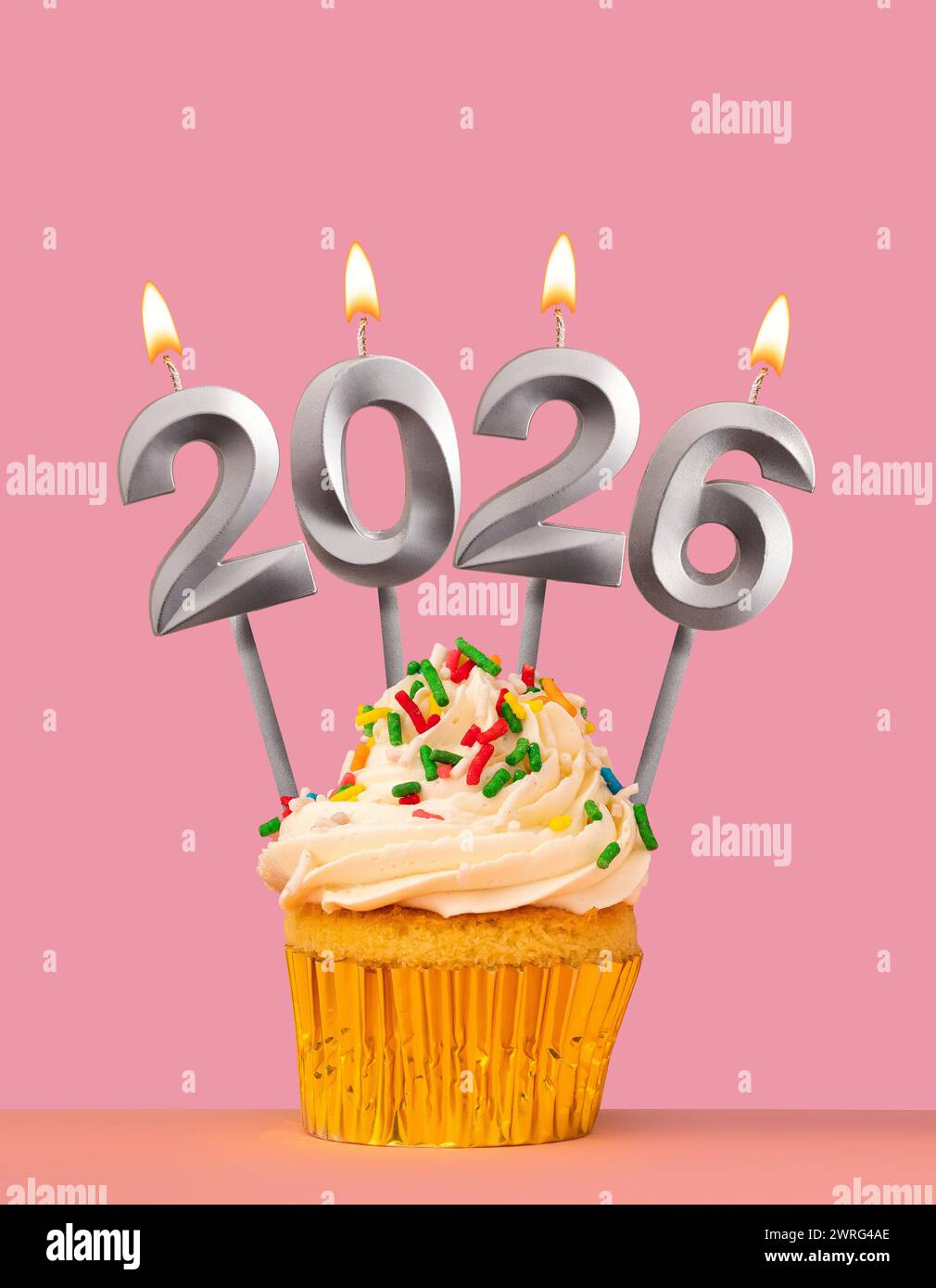 Golden 2026 candles christmas hi-res stock photography and images - Alamy