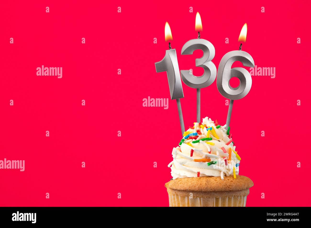 Card number 136 hi-res stock photography and images - Alamy