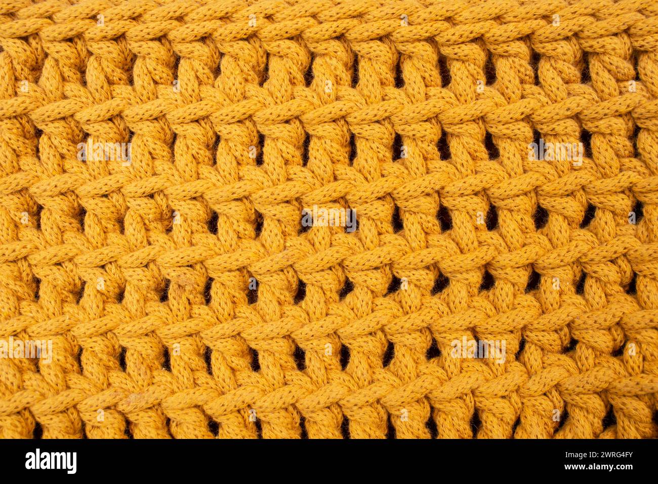 Mesh crochet hi-res stock photography and images - Alamy