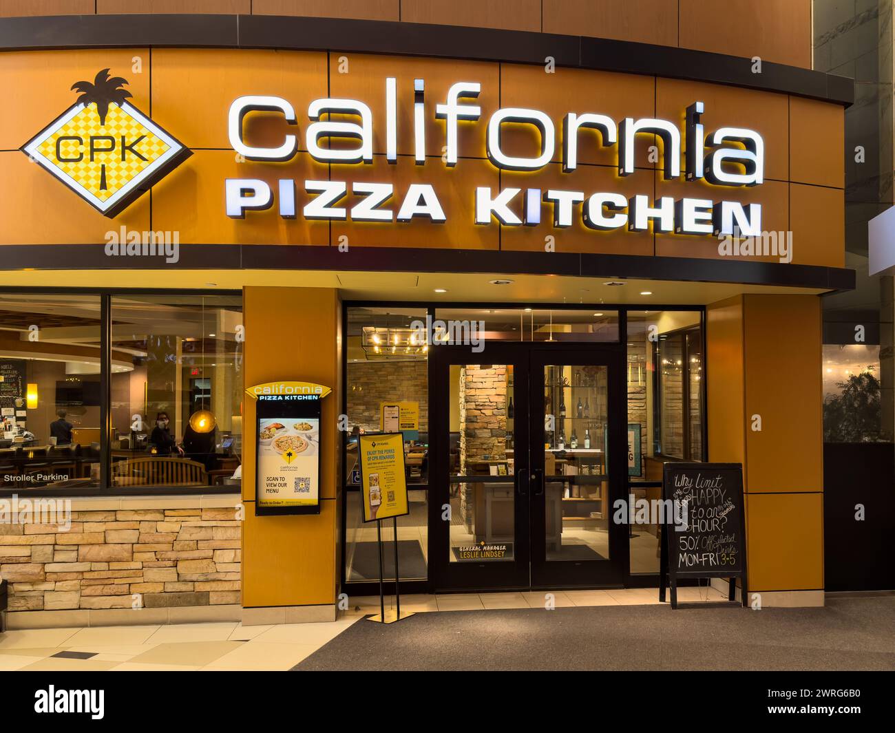 California pizza kitchen logo hi-res stock photography and images - Alamy