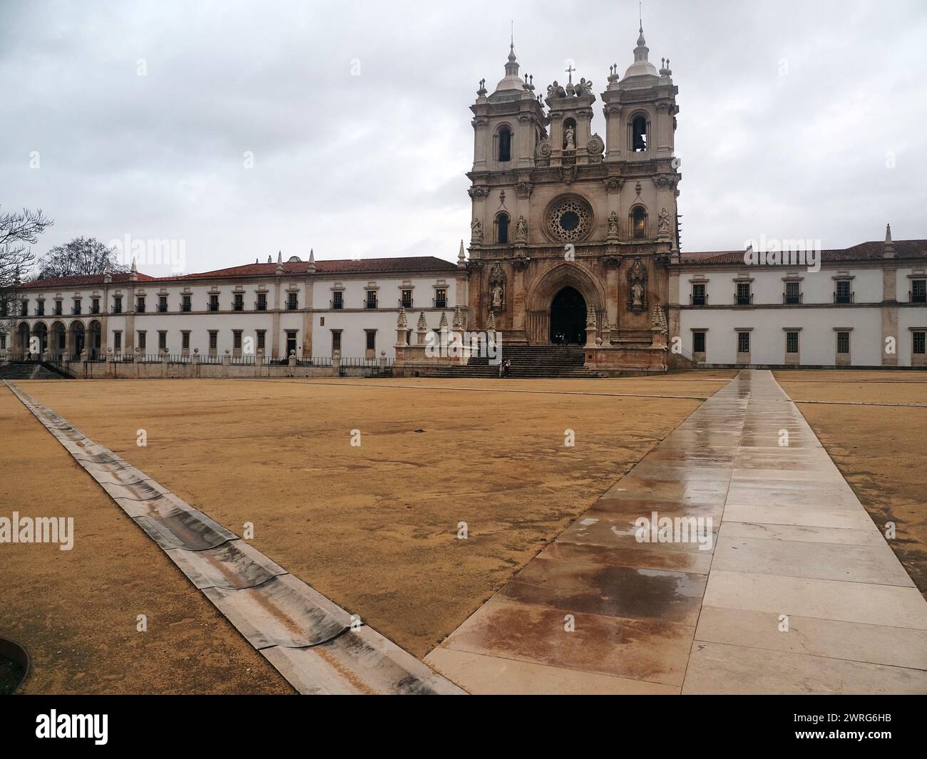 Monasterio de Alcobaça o Abadía de Santa María de Alcobaça, en Alcobaça ...