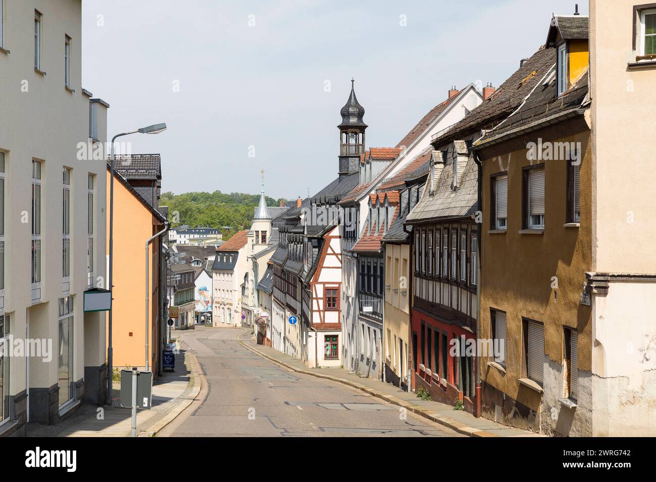 historische Wohnhäuser und altes Rathaus am Altmarkt, Lichtenstein ...