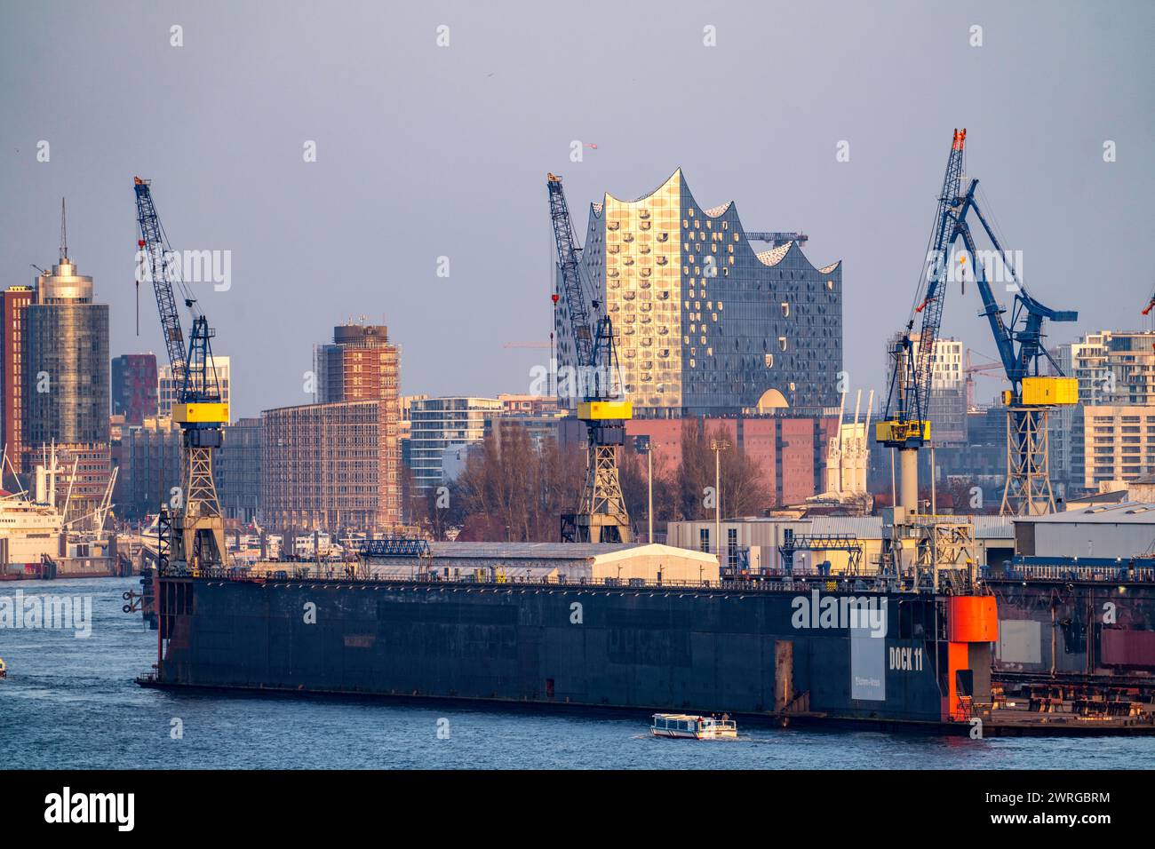 Port of Hamburg, Blohm + Voss shipyard, dry dock, Dock 11 ...