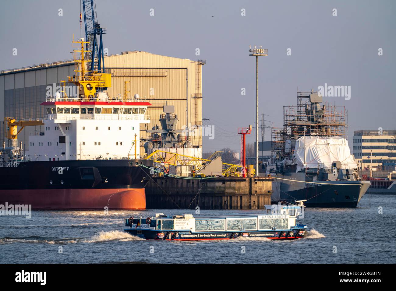 Port of Hamburg, Blohm + Voss shipyard, dredger OSTERIFF and corvette ...