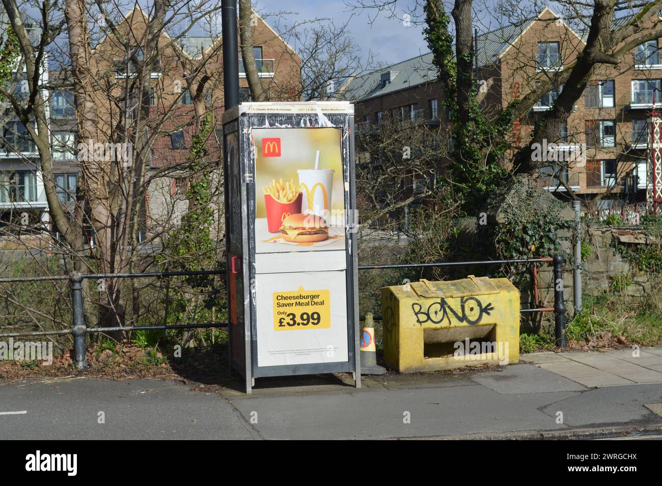 Mcdonalds saver meal hi-res stock photography and images - Alamy
